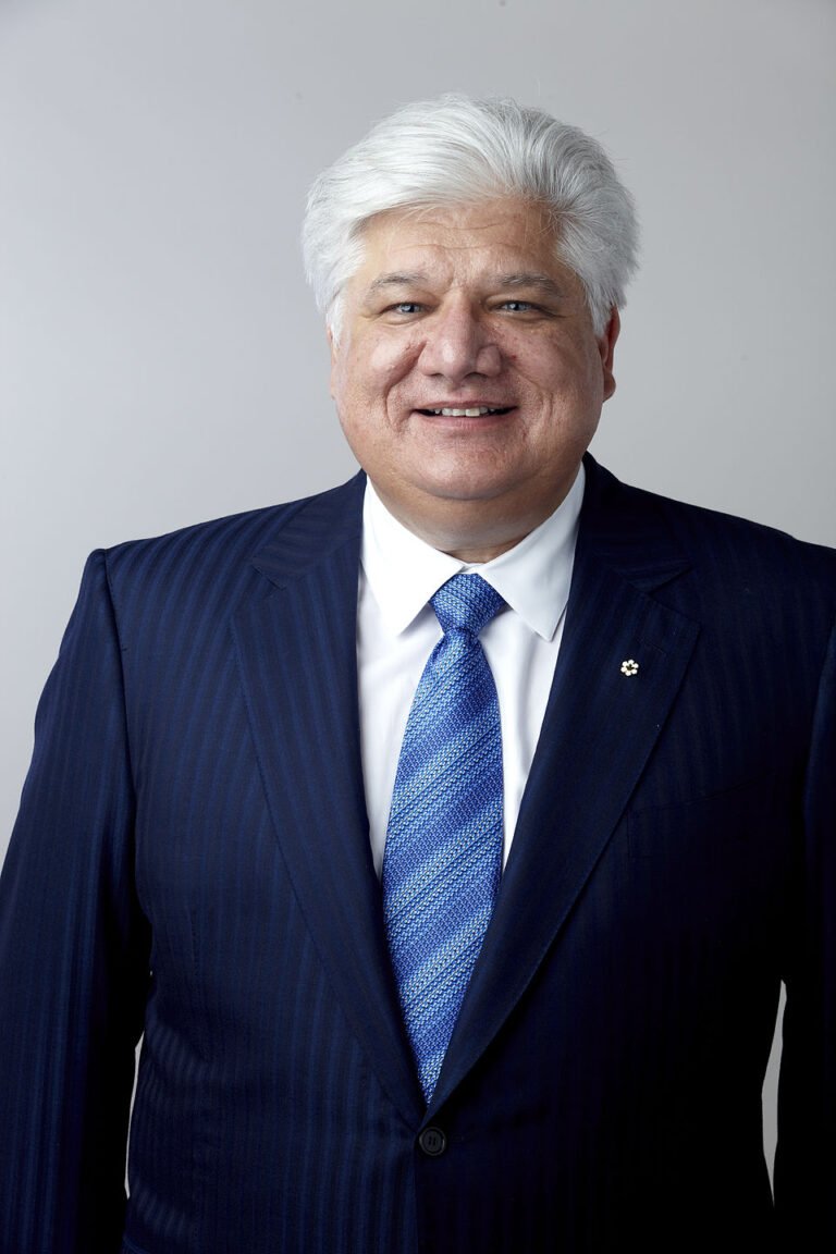 Mike Lazaridis Biography, Net Worth, Education, and Life Story